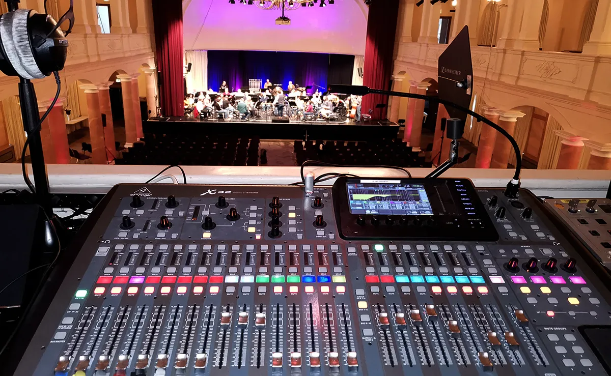 Innovatives Setup: Effektive Lautstärke­bremse mit dem Behringer X-32 - Stageaid